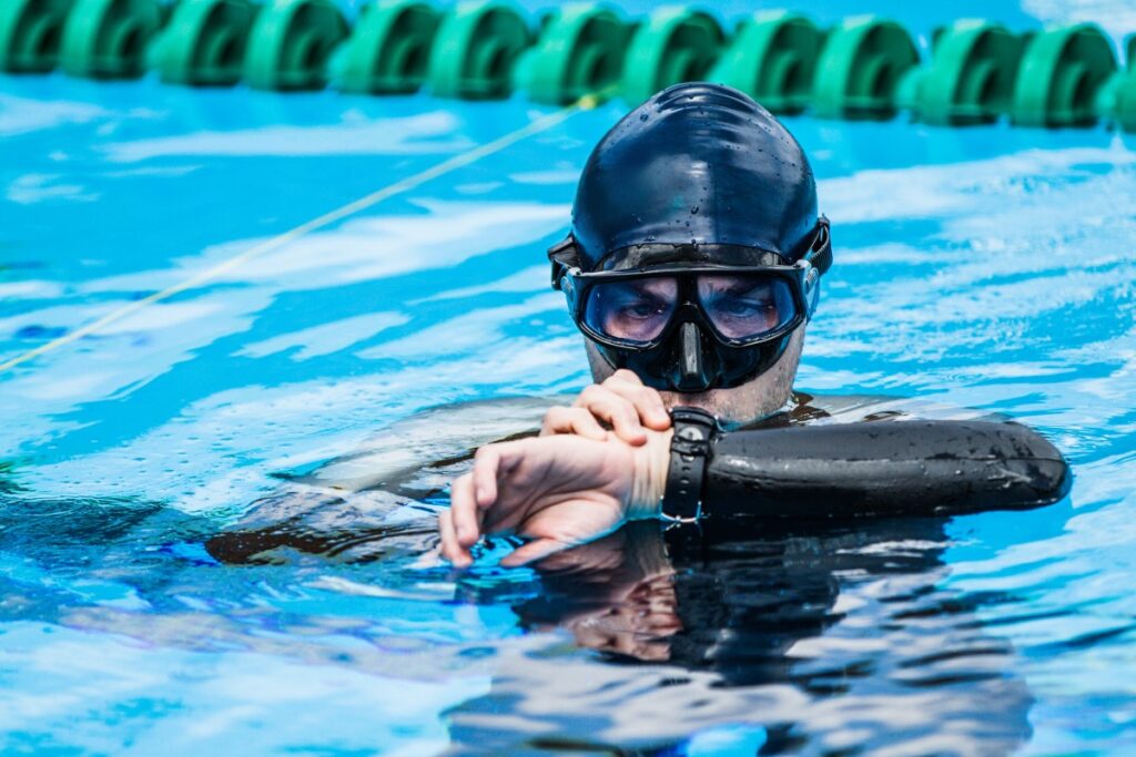 6 Savvy Swimming Tips - AquaMobile Swim School