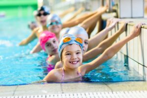 Swimming Pool Games: 10 Unique Games Your Kids Will Love - AquaMobile ...