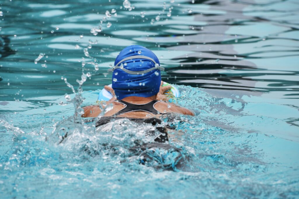 Swimming Techniques for Beginners to Build & Improve Skills | AquaMobile